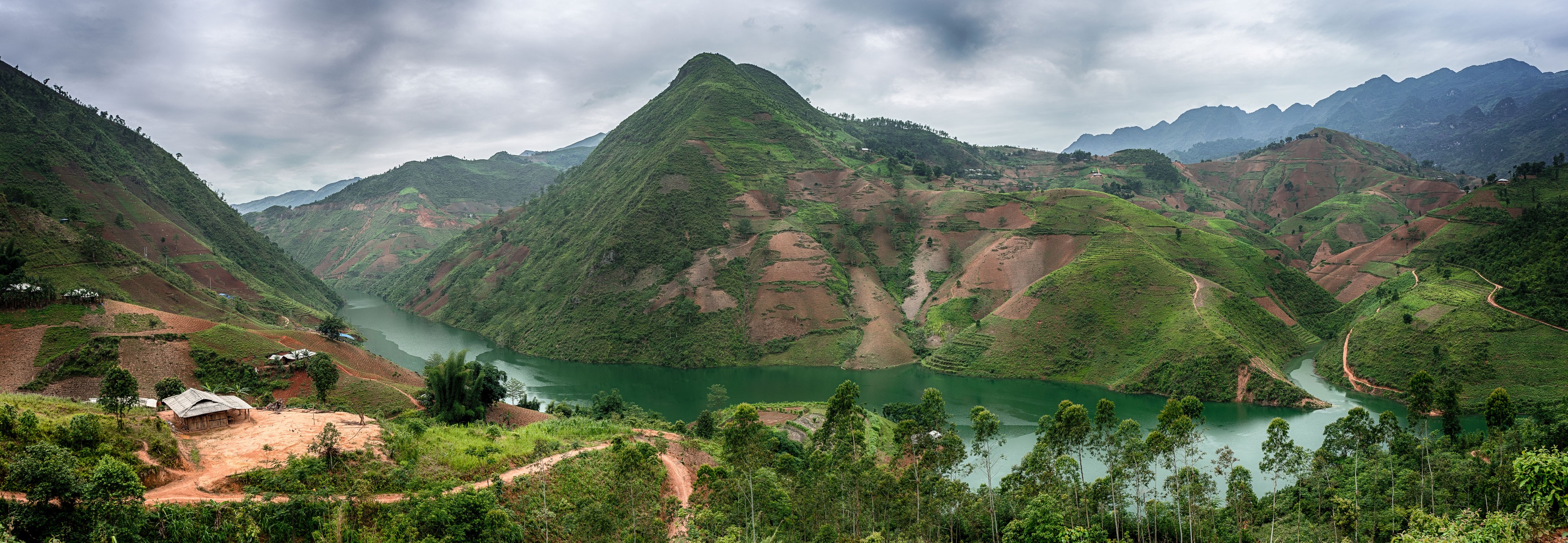Vietnam-River-Pass-wide – Feral Photography